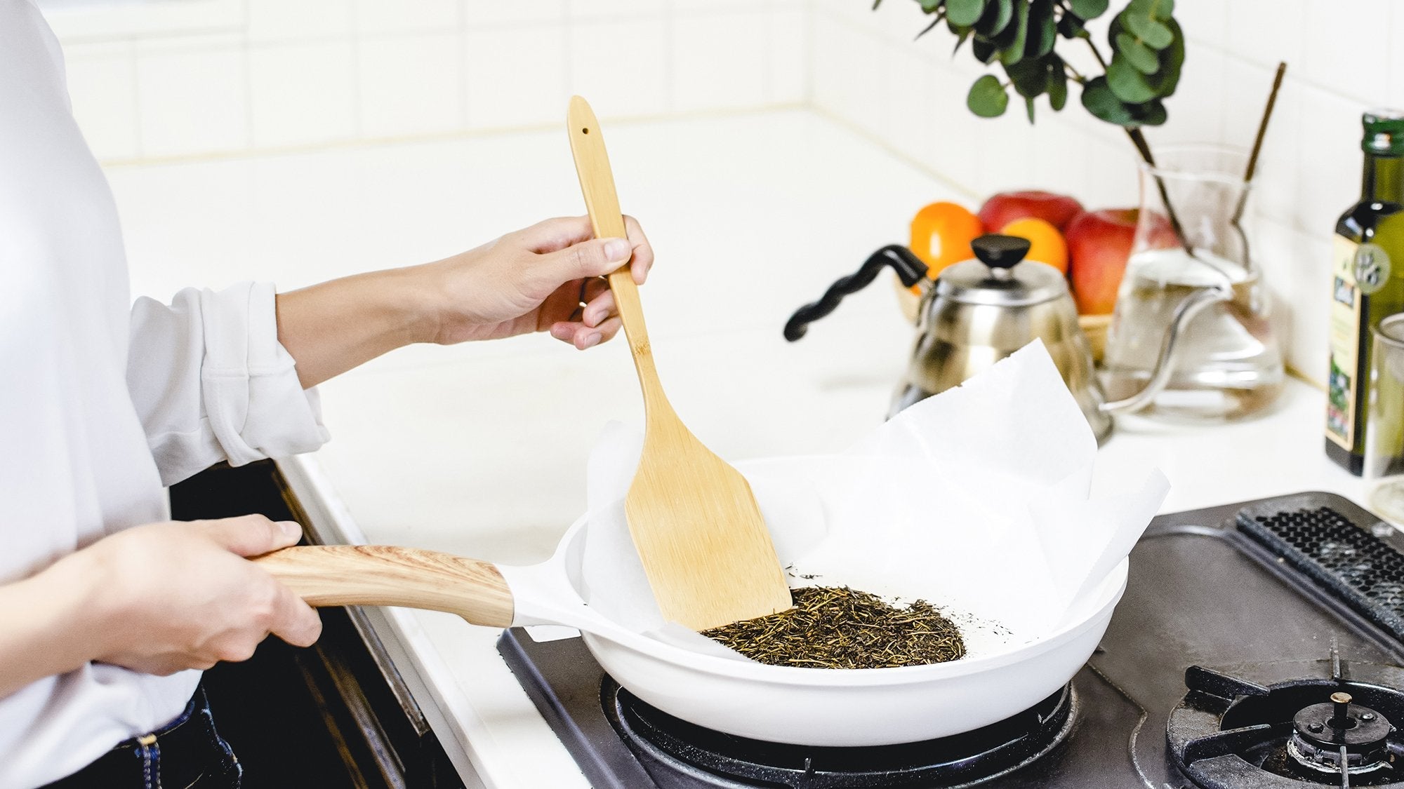 Easy and Delicious Hojicha Recipe to Roast at Home: Customize Old Tea ...